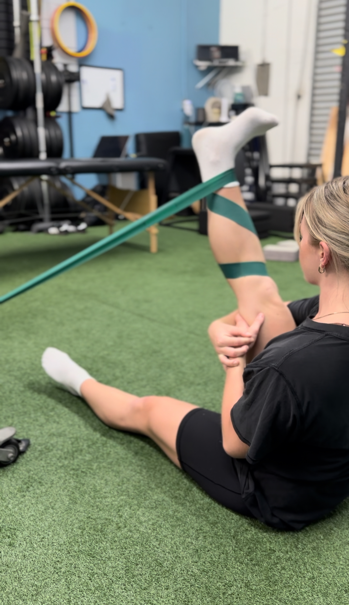Effective Rehab for Dancer’s Knee Issues